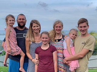 Brandon and Rachel Buser - Ethnos360